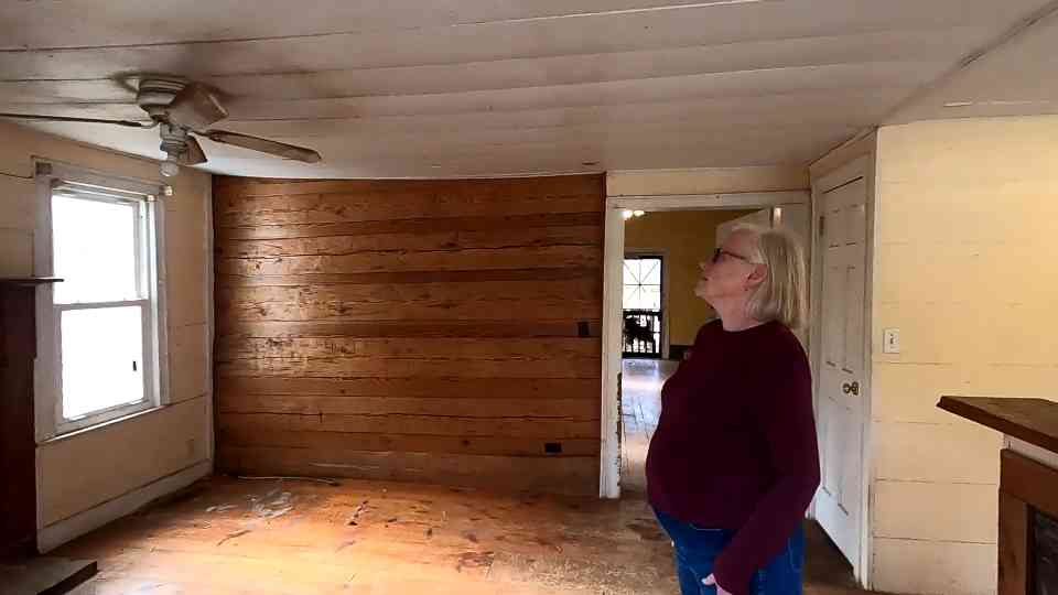 A 197-year-old log cabin still standing in rural Georgia