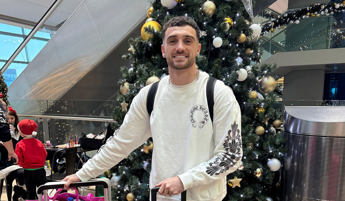 Troy Parrott sign goes viral at World Darts Championships in Ally Pally