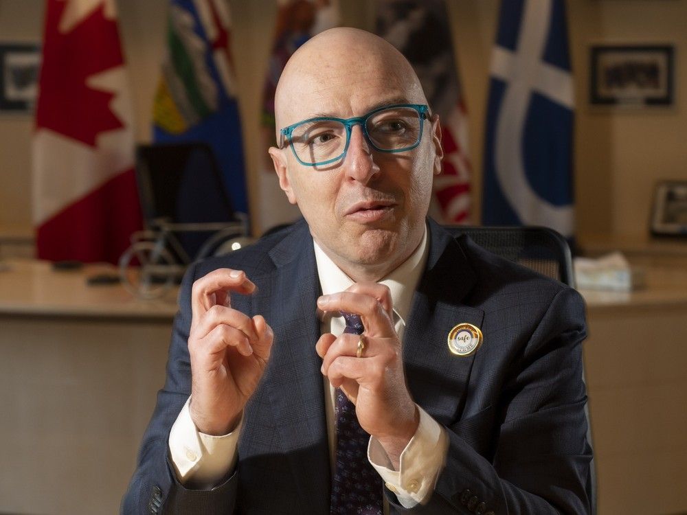 Mayor Knack calls for rethink of Alberta election boundary recommendations