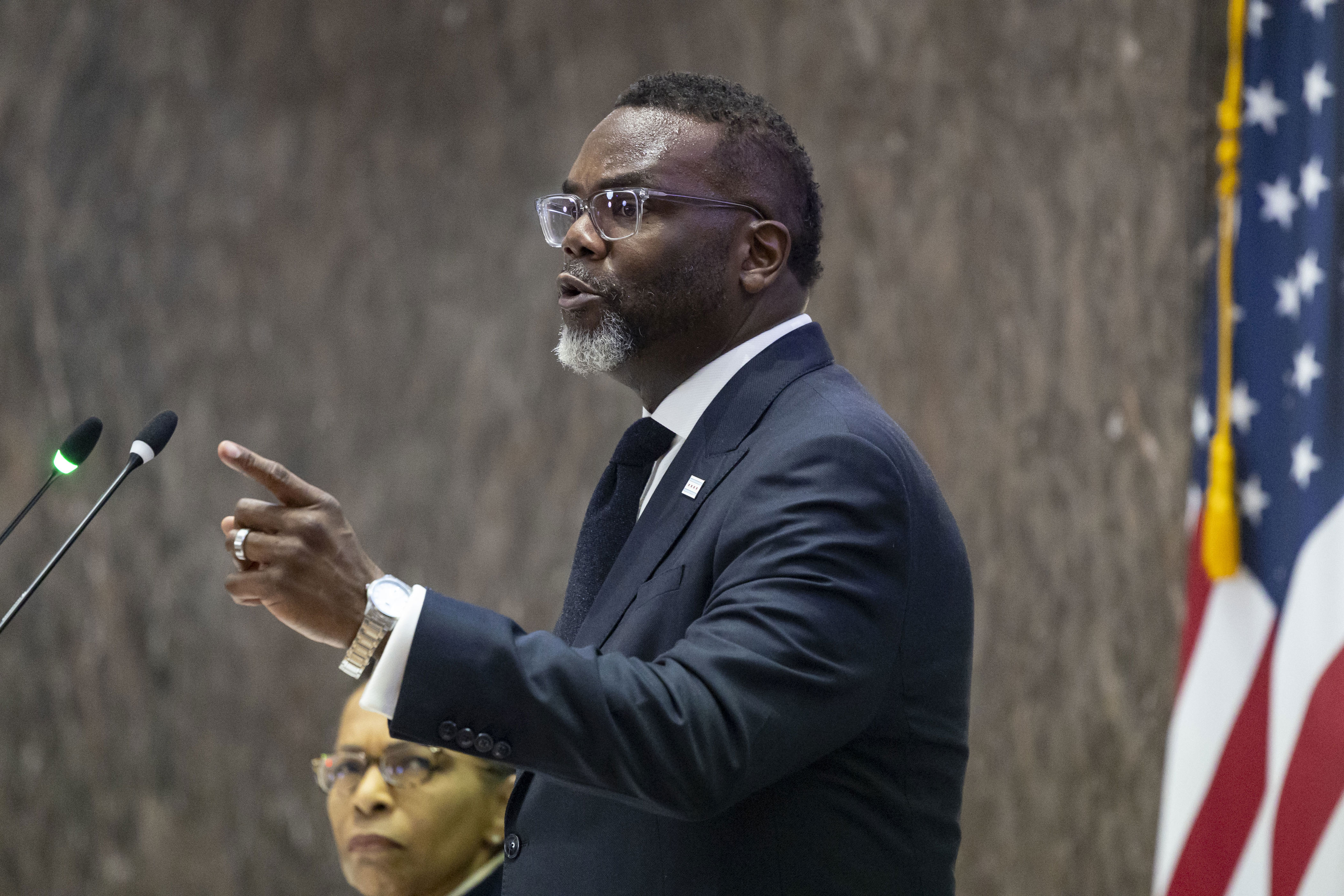 Chicago Mayor Brandon Johnson won't veto city budget, but he also isn't ...