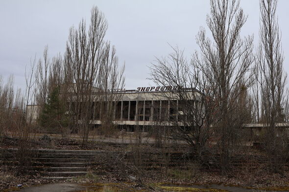Chernobyl nuclear plant radiation shield risks collapsing after Russian ...