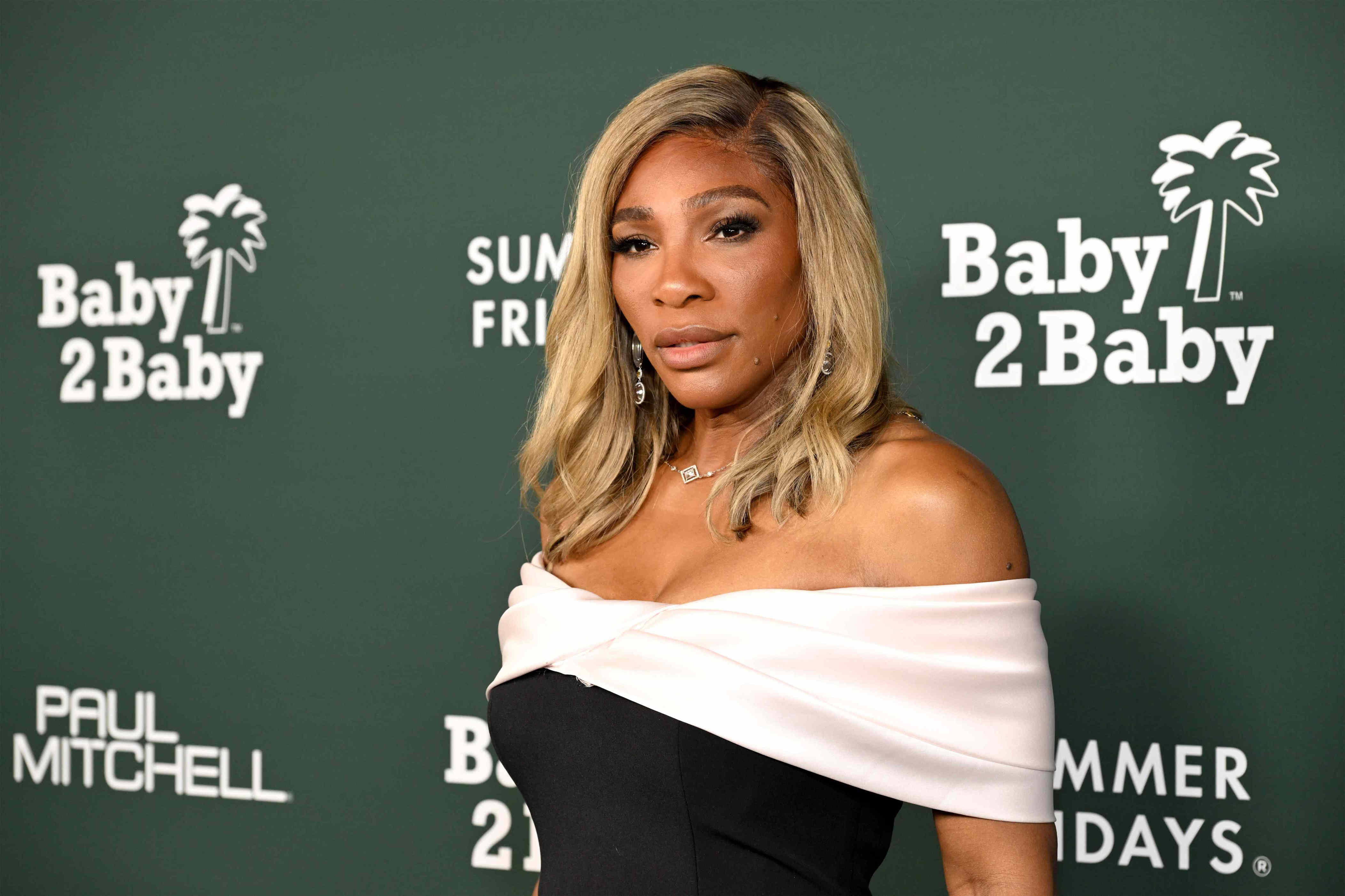 Serena Williams breaks a major wedding-guest rule in a plunging gown ...