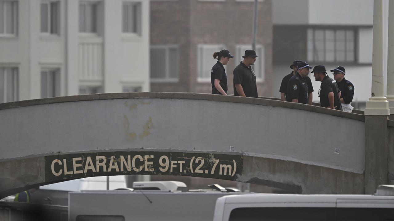 Bomb failures averted 'far worse' carnage at Bondi