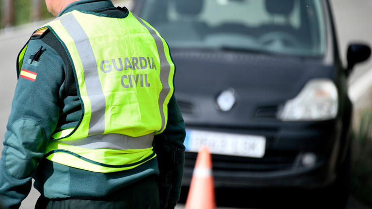 Avoid getting fined for this common clothing mistake while out in ...