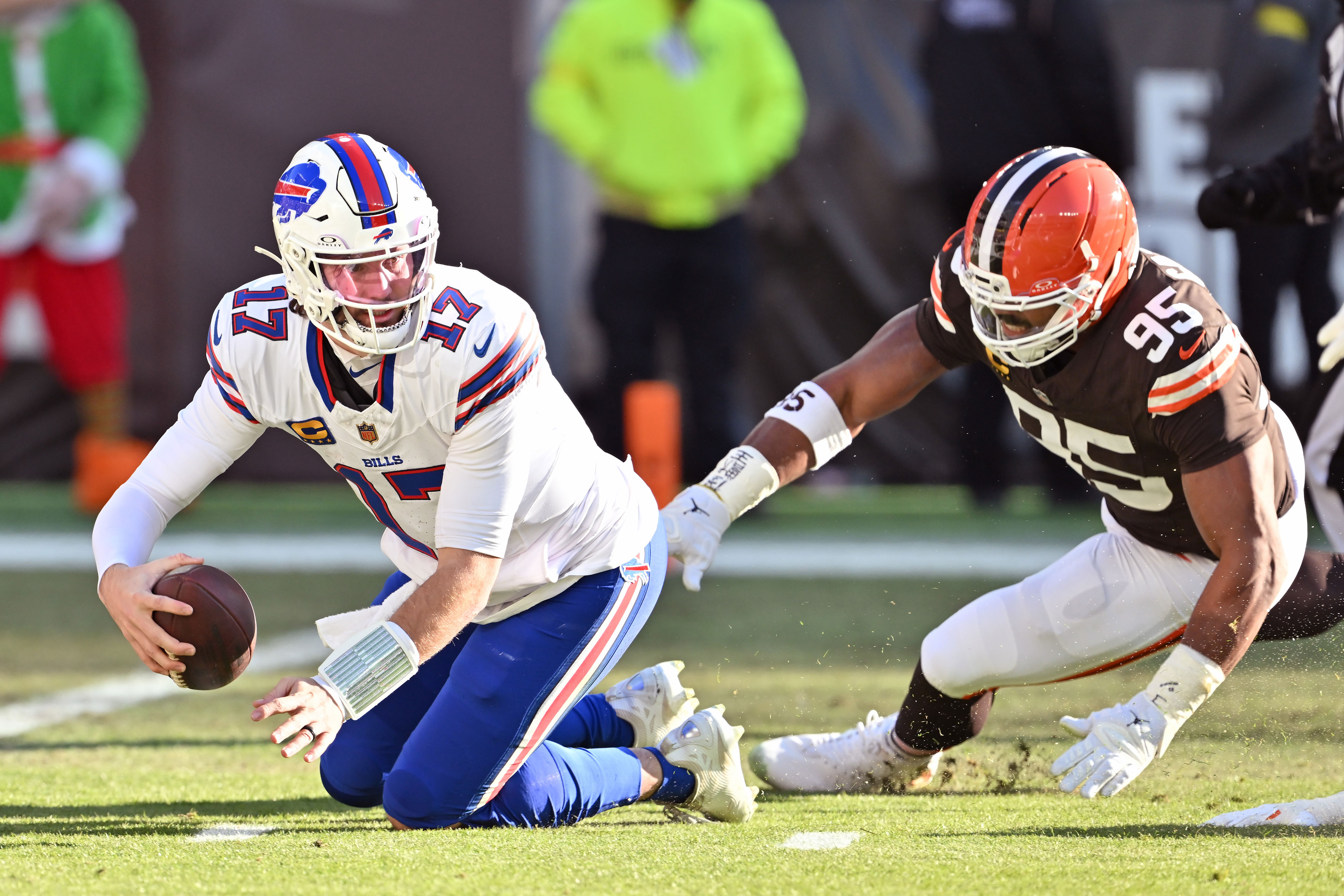 Buffalo Bills’ offense played Cleveland Browns to a tie in Week 16