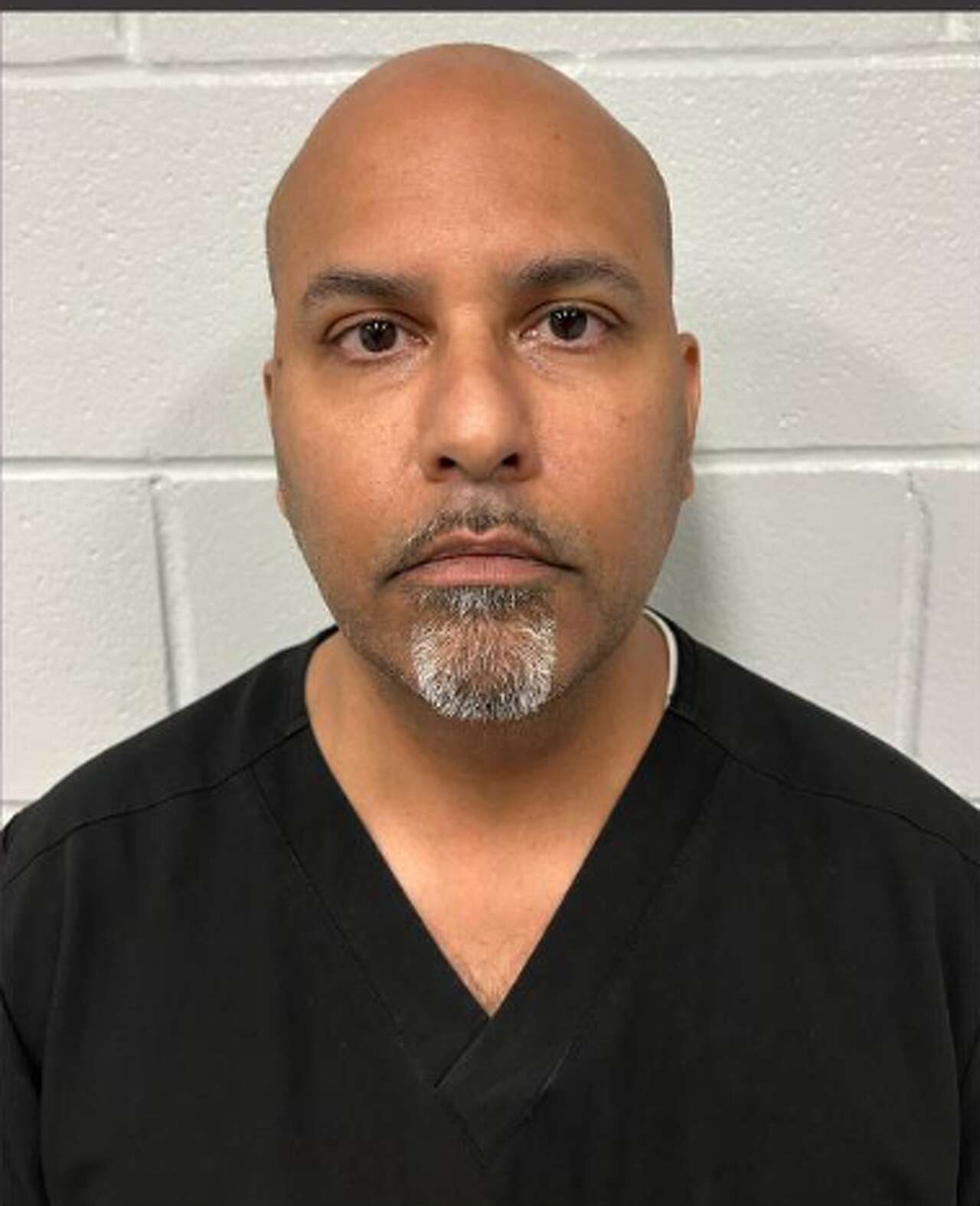 Sugar Land plastic surgeon accused of performing surgery while ...