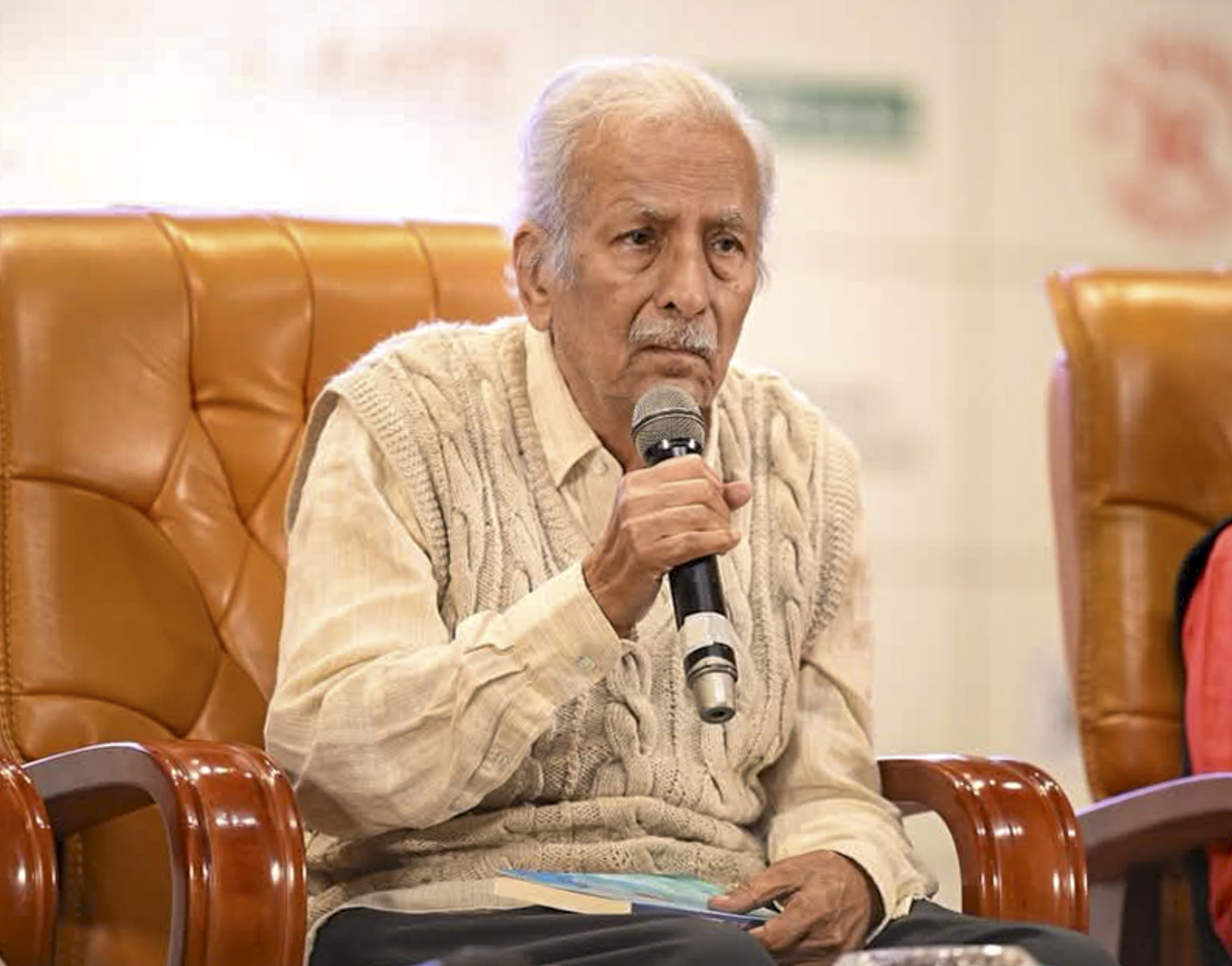 Eminent Hindi writer and Jnanpith Award winner Vinod Kumar Shukla ...