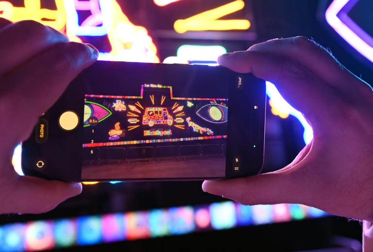 17 pics of the magical Blackpool Illuminations as you have two days ...