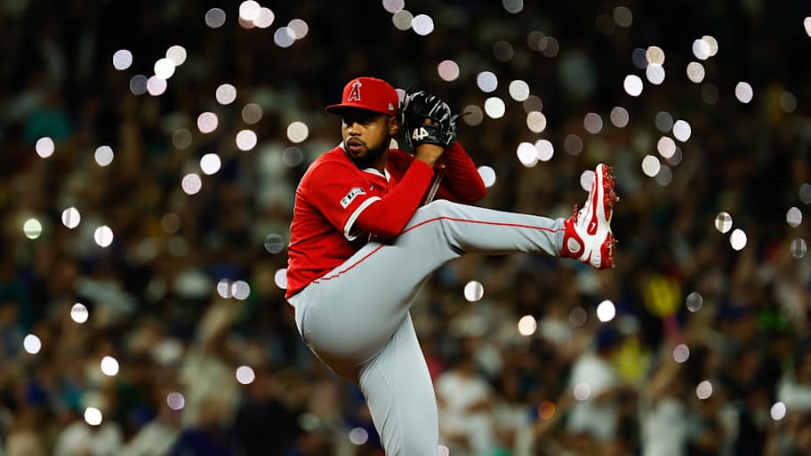 Brewers' early 2025-26 offseason acquisition off to strong start in ...