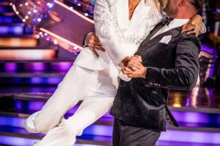 Strictly star Tess Daly performs Argentine tango in final farewell to ...