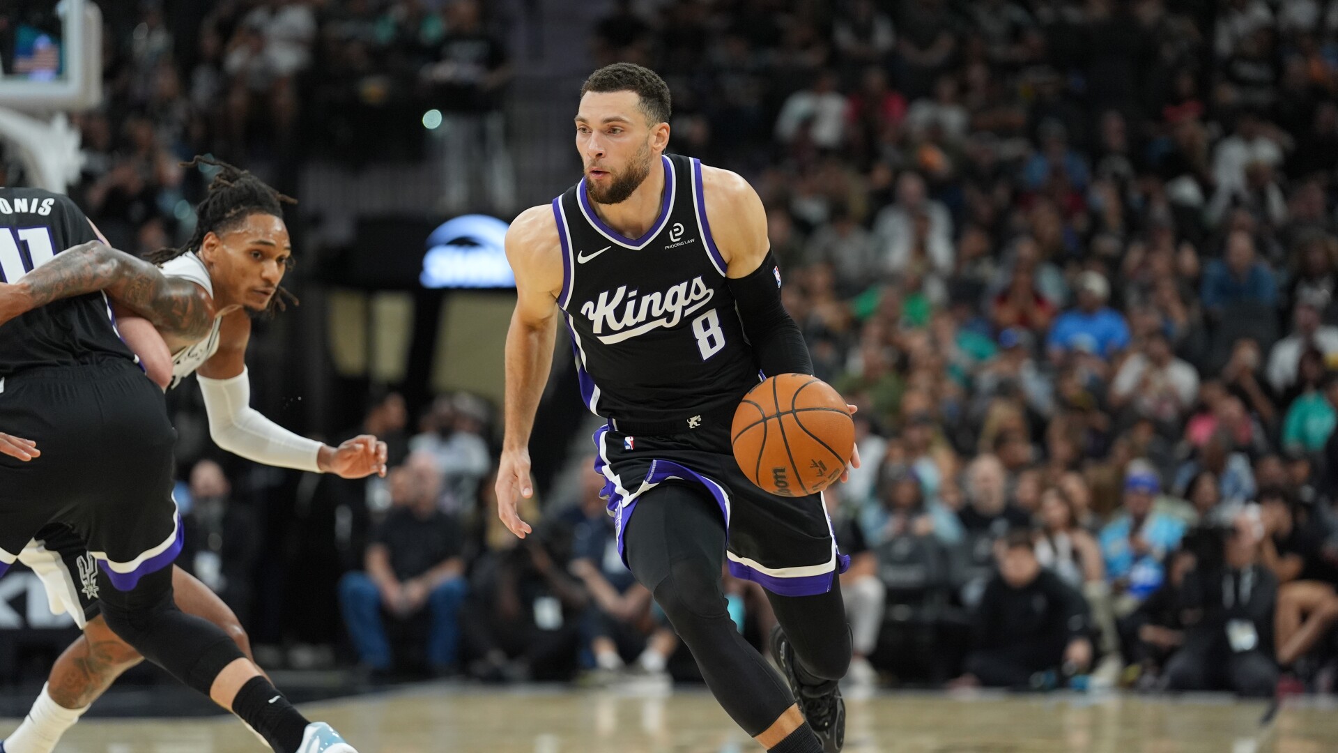 NBA Trade Rumors 2025-26: Lakers seek defense, Bucks eyeing adding Zach ...