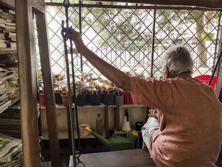 Eminent Hindi writer and Jnanpith Award winner Vinod Kumar Shukla ...