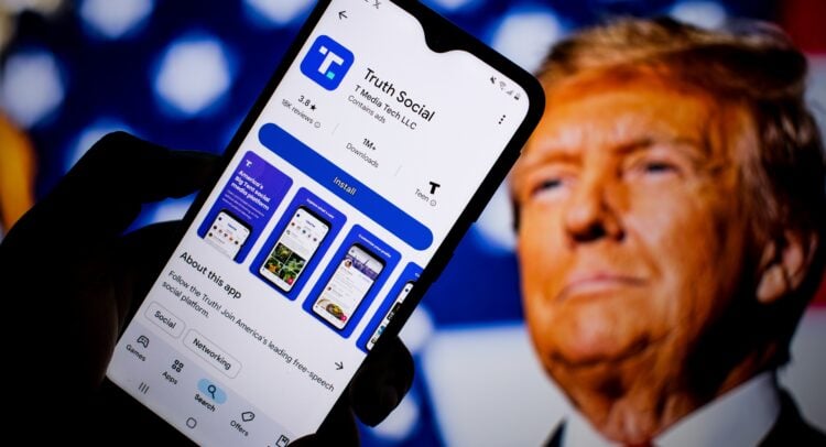 DJT stock drops 10% as nuclear fusion rally cools, exposing binary ...