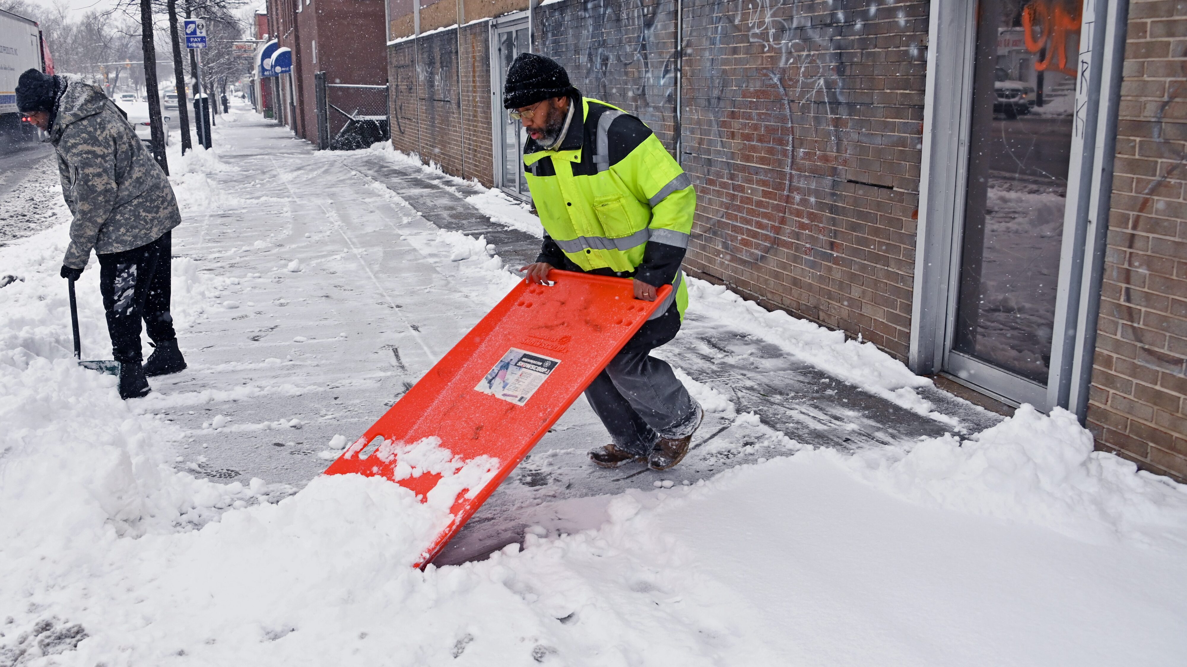 Holiday heart risk: Overindulgence, stress, cold increase heart attacks