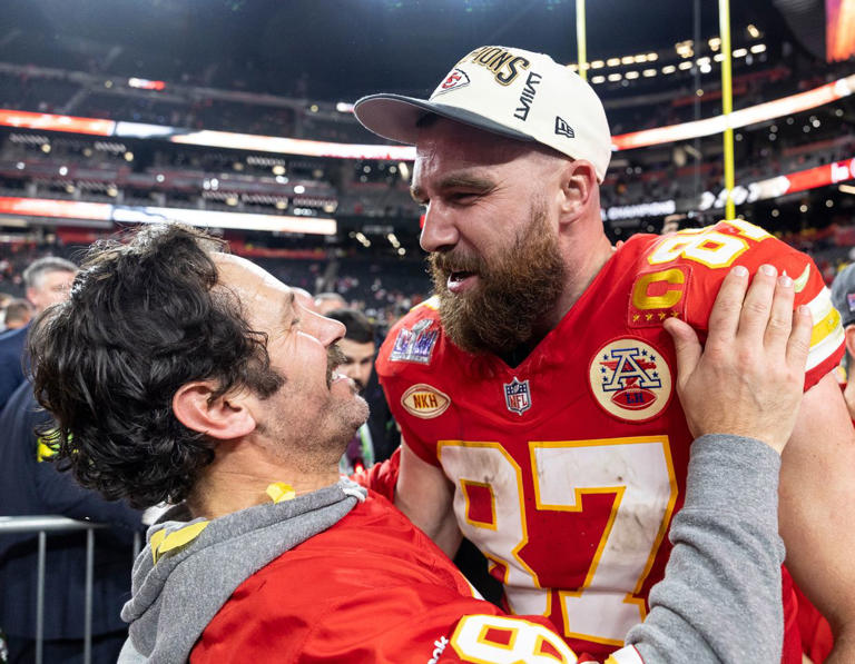 Travis Kelce apologizes to Chiefs superfan Paul Rudd as the team misses ...