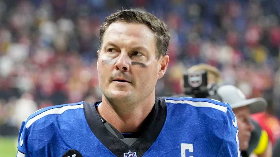 Legendary former NC State quarterback stars on Monday Night Football