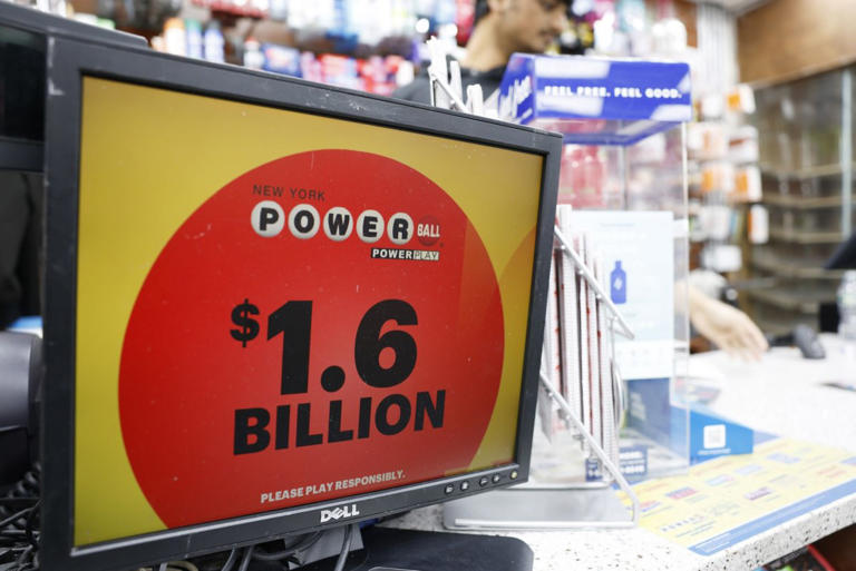 Powerball set for record $1.7B draw on Christmas Eve