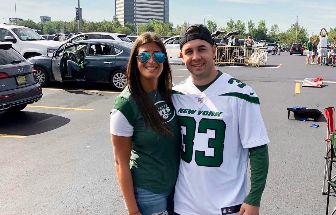 E Rockaway woman could win $100,000 on a single Jets halftime kick