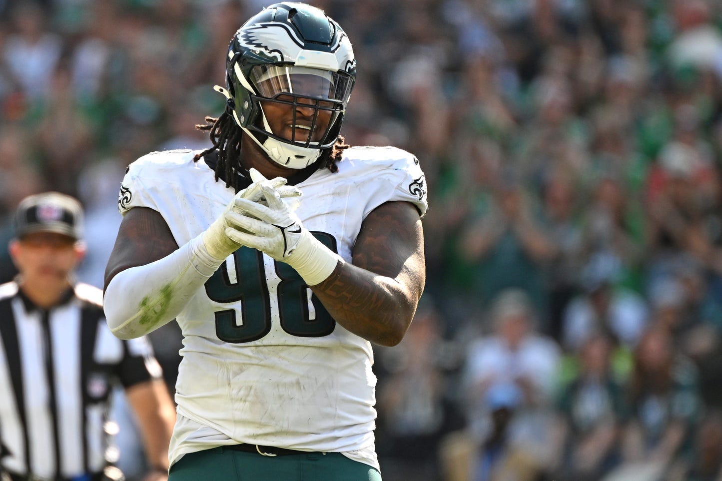 Jalen Carter returns to Eagles' practice ahead of showdown vs. Bills