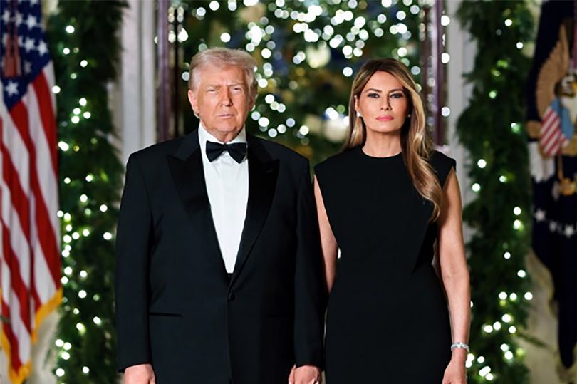 White House caught 'touching up' Donald Trump's bruise in 'embarrassing ...