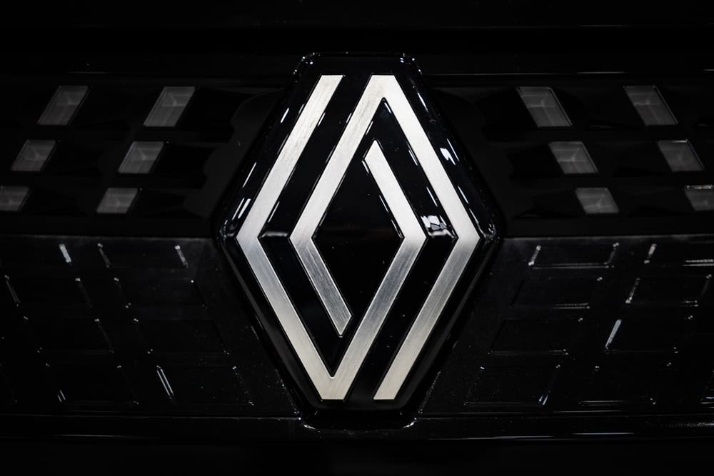 Renault établit un record : 1 008 km parcourus en une charge avec la ...