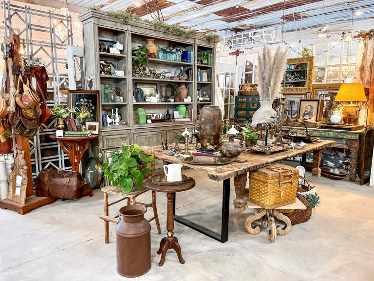 12 things experts always avoid when shopping secondhand