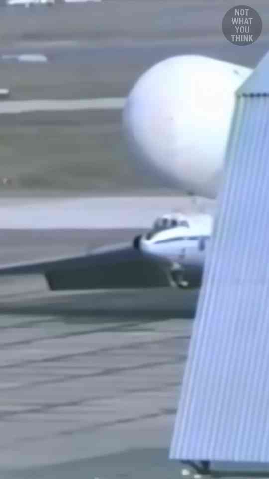 Aircraft with huge fuel tank #shorts