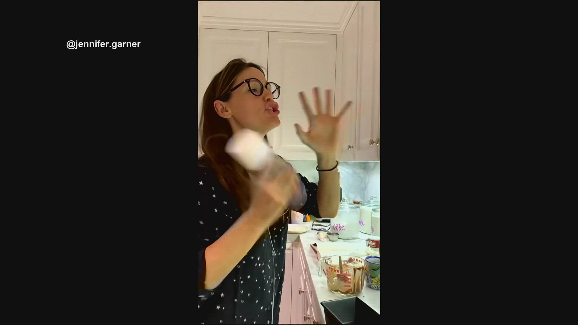 Actress Jennifer Garner shares her kitchen creations on YouTube