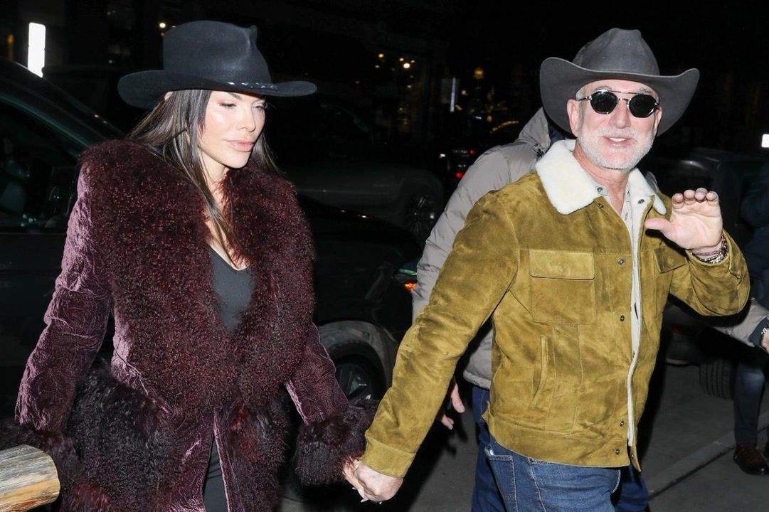 Jeff Bezos debuts cowboy look during Aspen birthday trip