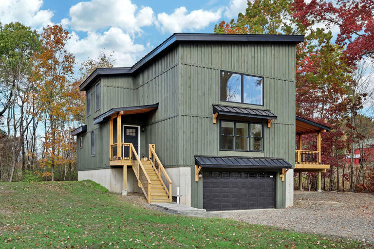 House of the week: New custom contemporary in Averill Park