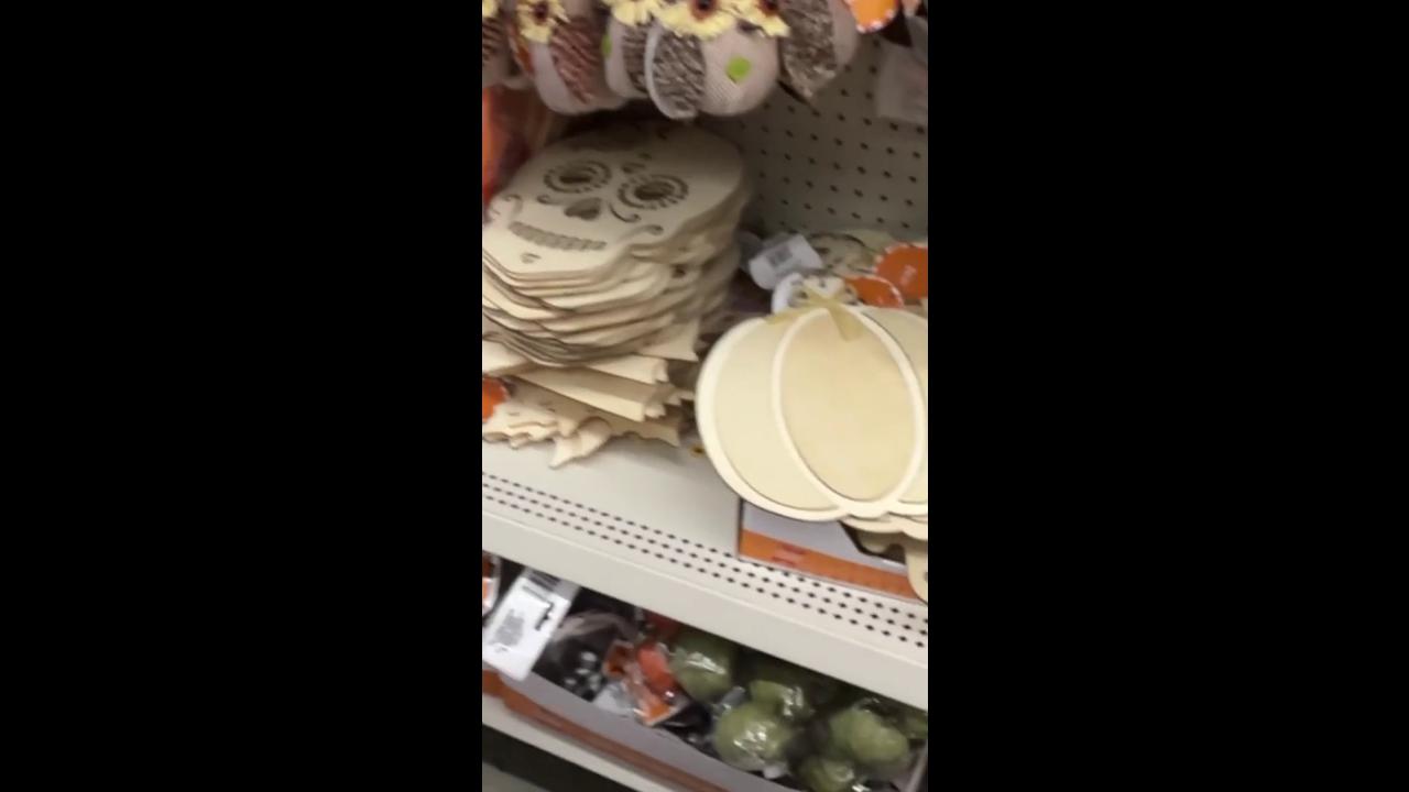 Xu hướng trang trí lò sưởi Halloween mới này đang khiến các tín đồ DIY ...