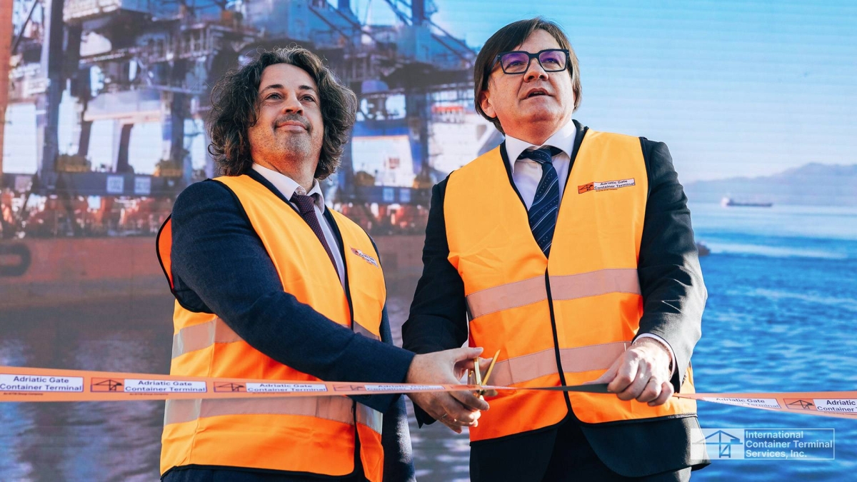 AGCT acquires crane for Rijeka