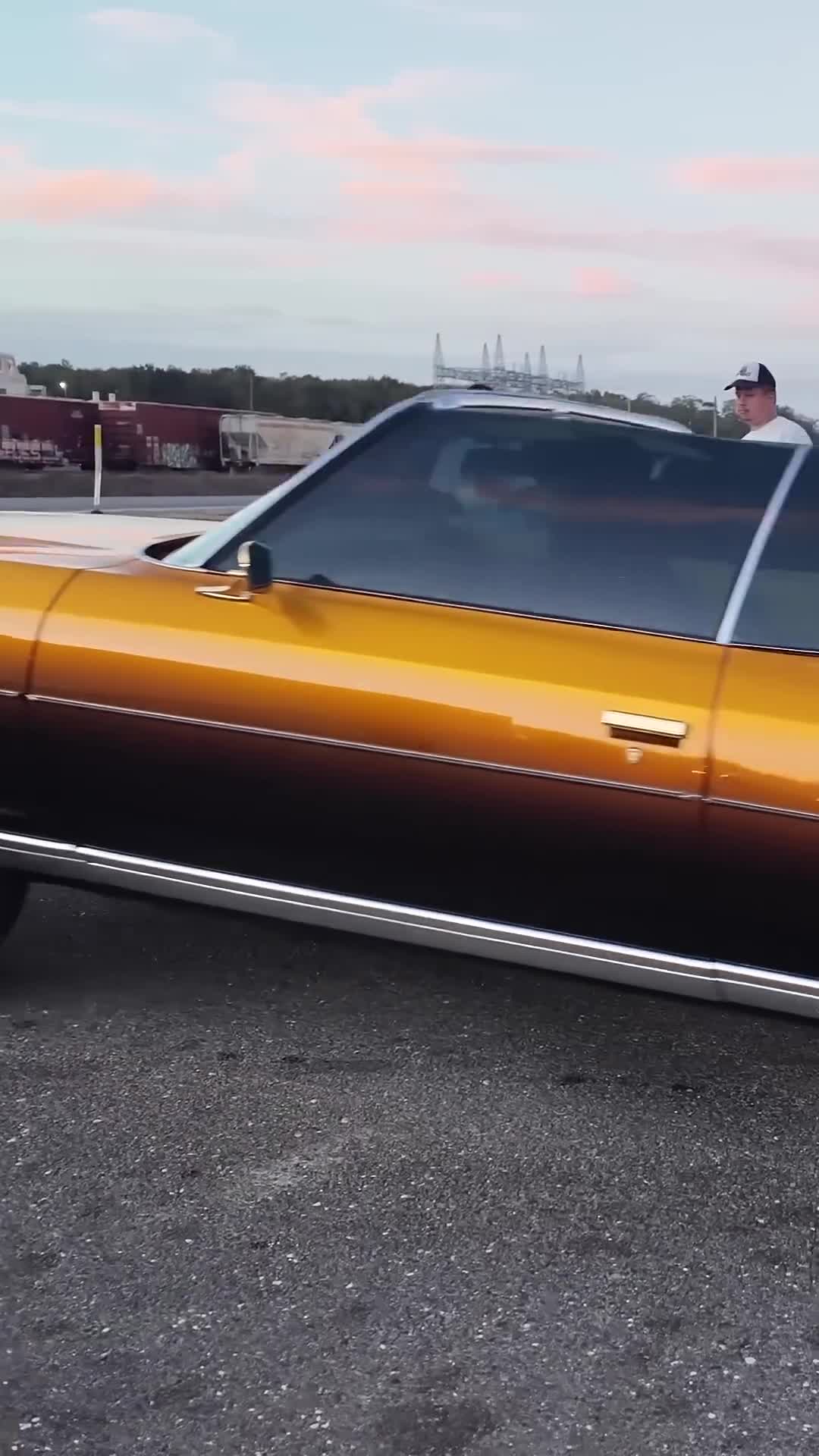 Candy gold 71 Chevy vert on gold 24’s Daytons