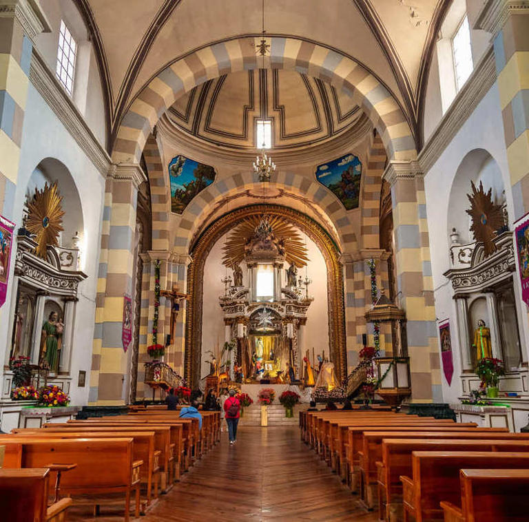 This Beautiful Colonial Town In Mexico Has Cheap Prices & Is Safe To Visit!