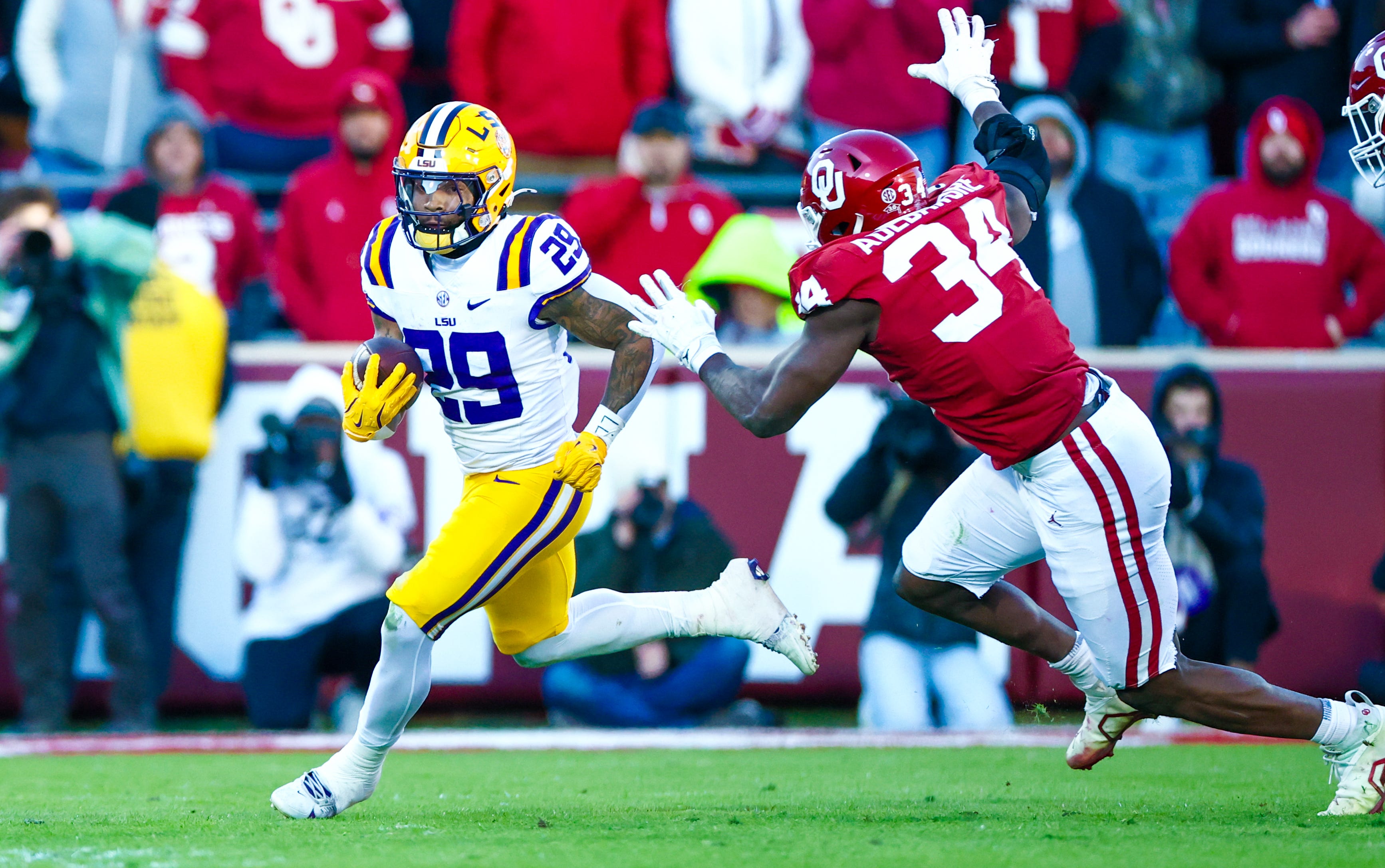 LSU football officially announces new running backs coach