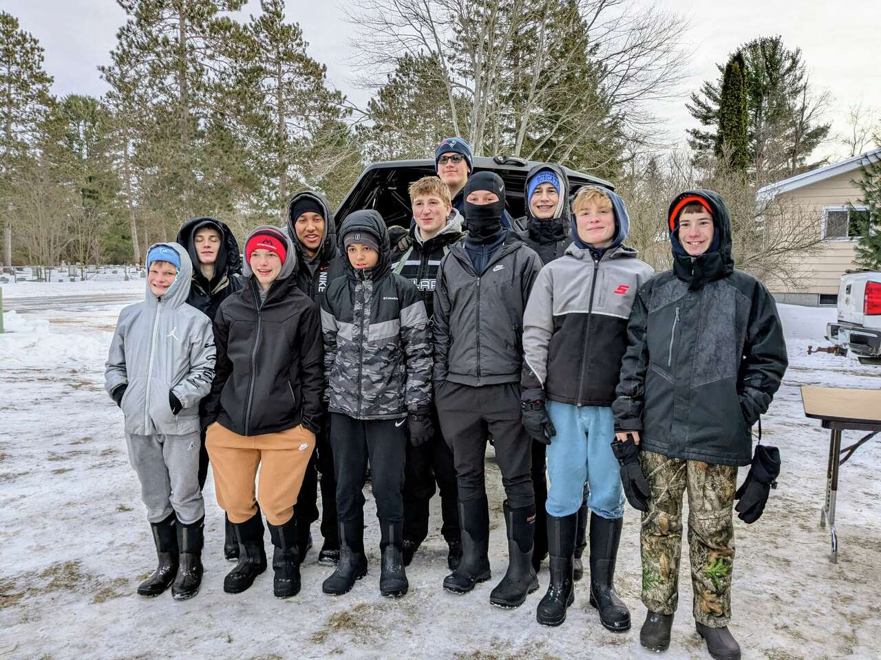 Kaleva Winter Solstice lights more than 1,000 luminaries at cemetery