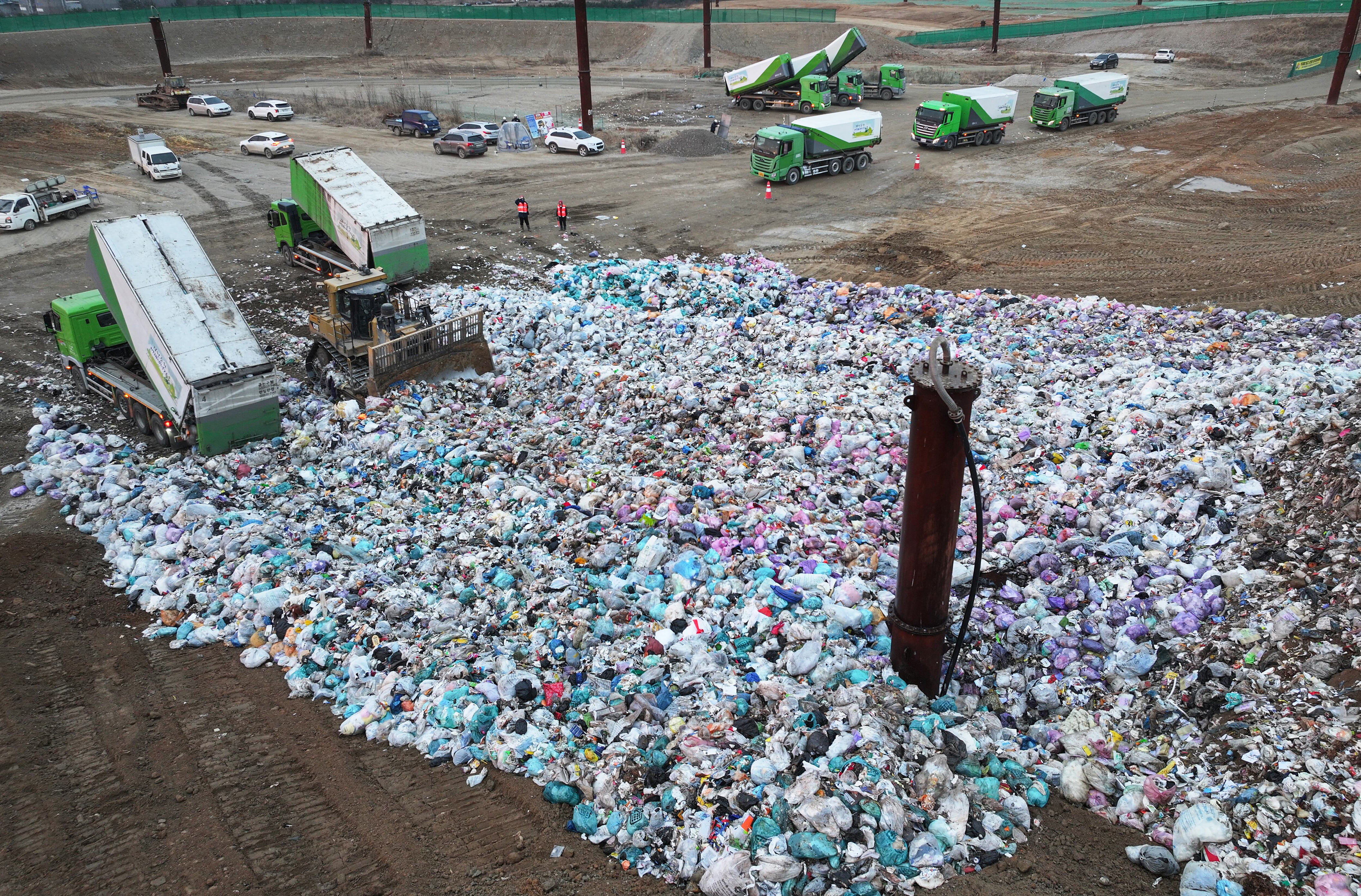 Seoul's waste crisis looms with landfill ban