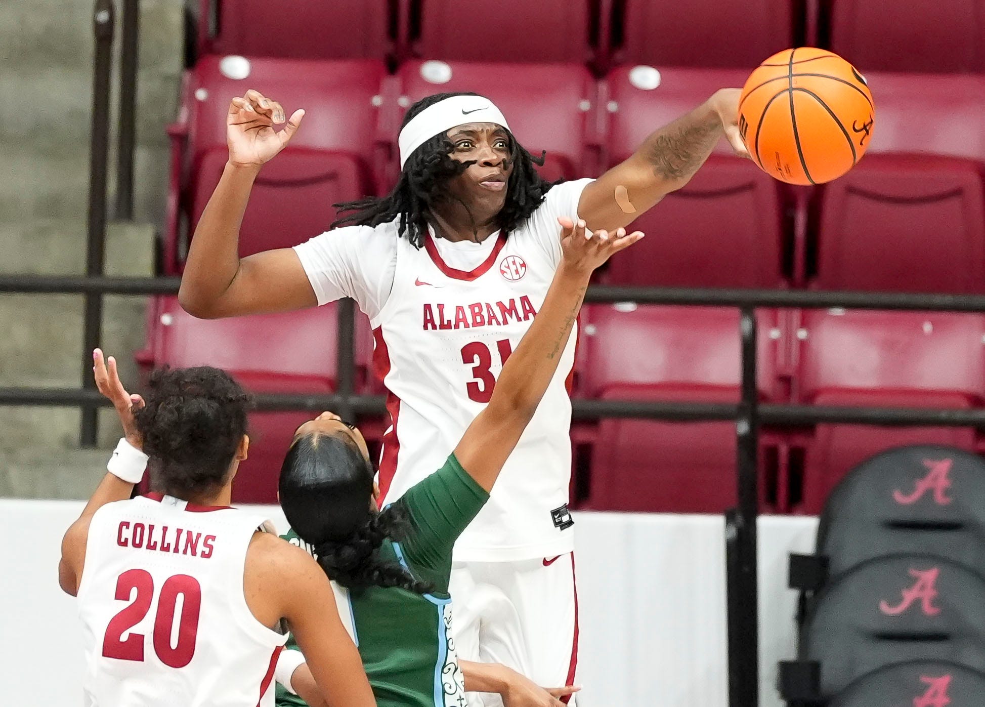 Live score updates for Alabama women's basketball vs South Carolina