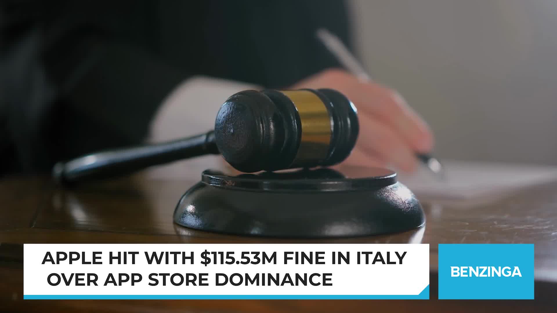 Italy fines Apple