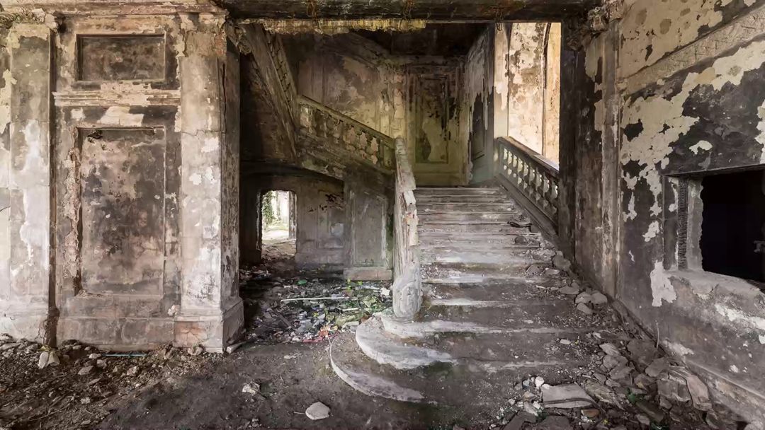 Abandoned building: A war reminder