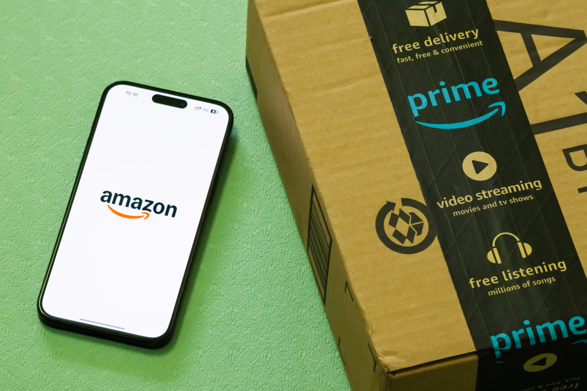 Amazon order delays hit many customers as packages vanish for weeks or ...