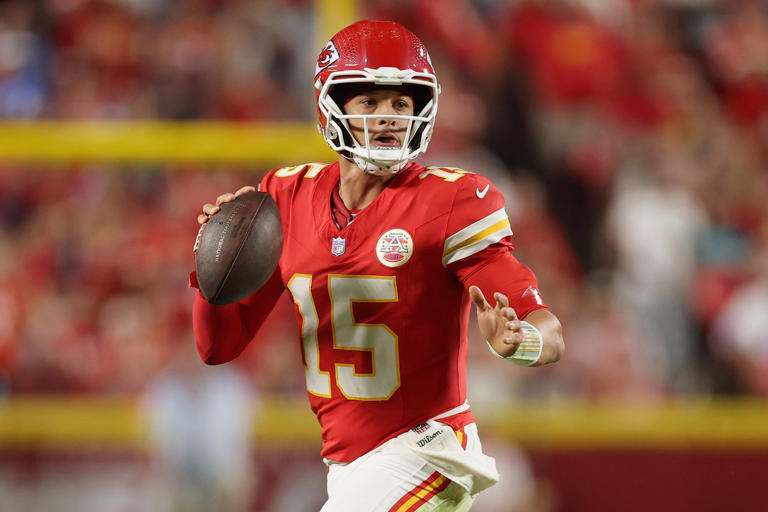 Why are the Chiefs moving to Kansas? What to know about when the NFL ...