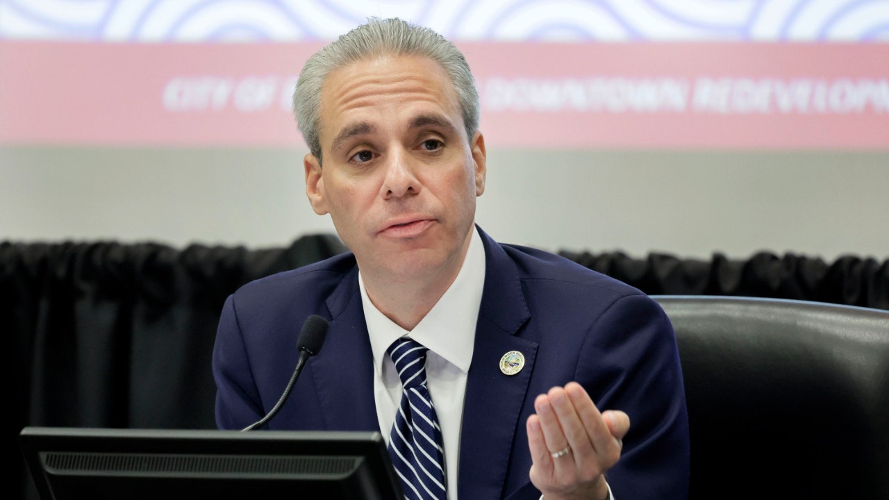 Boca Raton mayor launches run for Congress, touting GOP as 'party of ...