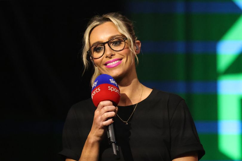 Every Anna Woolhouse outfit from World Darts Champs including stunning ...