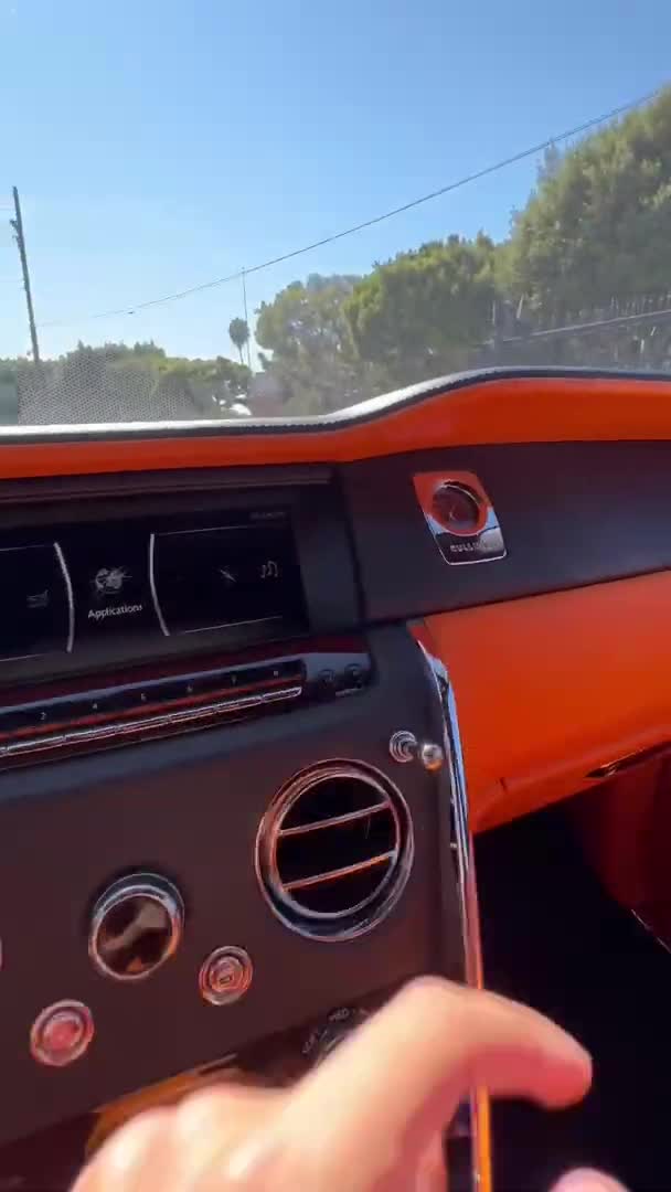 How many Rolls Royce logos inside