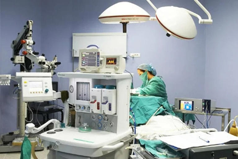 Chèques de garantie et paiement en "noir" : L'Exécutif expose des ...