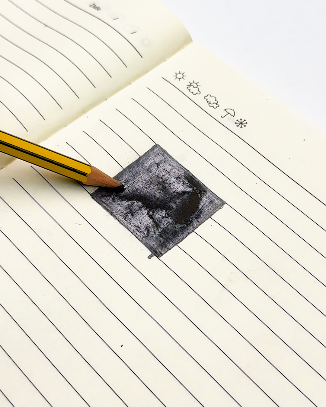 Mirror effect drawing hack on paper ️