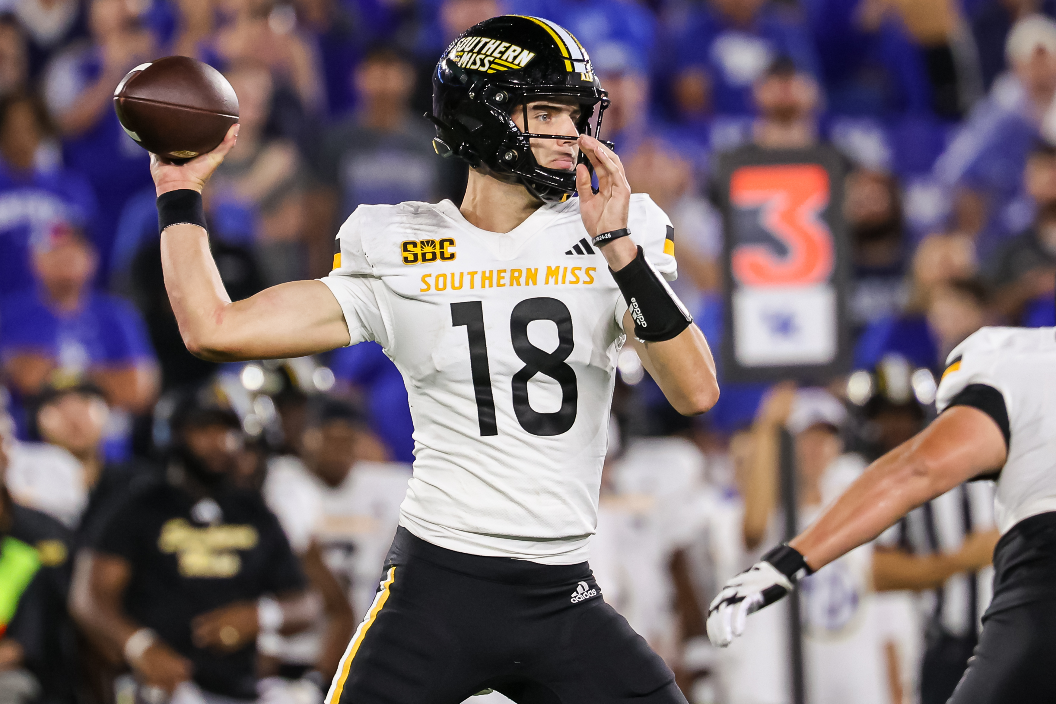 How to watch Western Kentucky vs Southern Miss: Live stream New Orleans ...