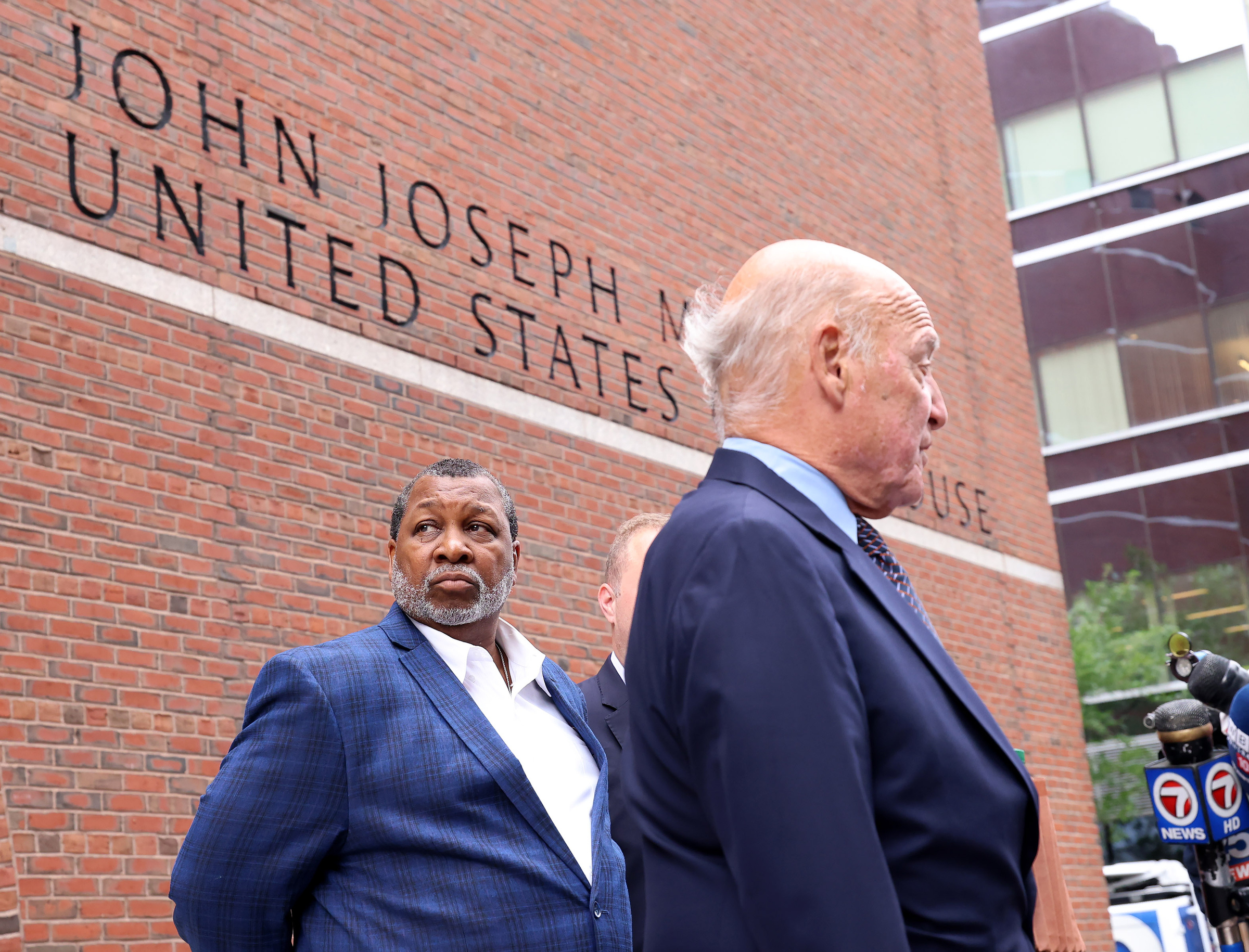 Indicted sheriff Thompkins files motion to compel evidence