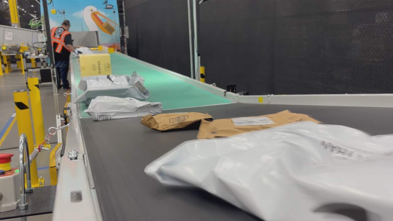 Summerville Amazon distribution facility handles first holiday rush